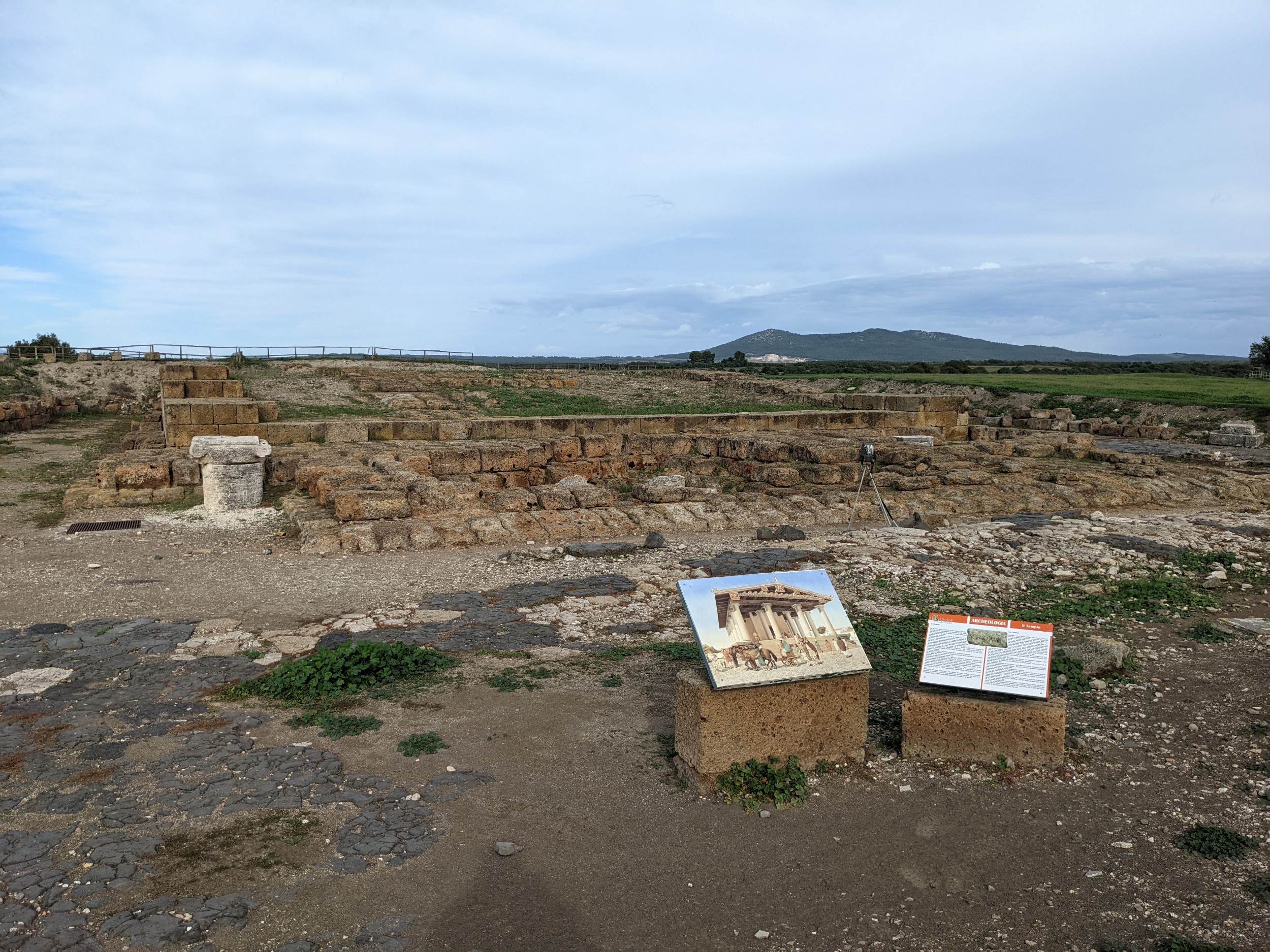 Vulci – Etruscan and Roman Ruins – Michael Janke